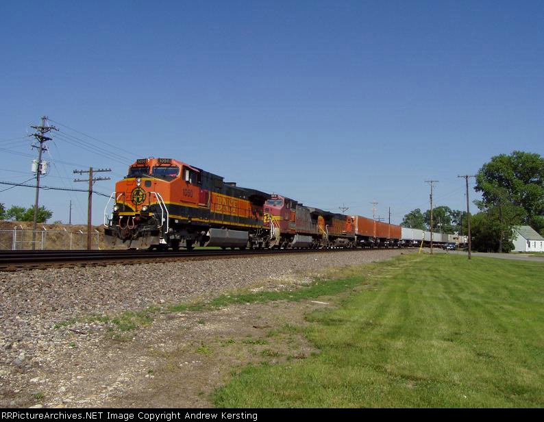 BNSF 1050